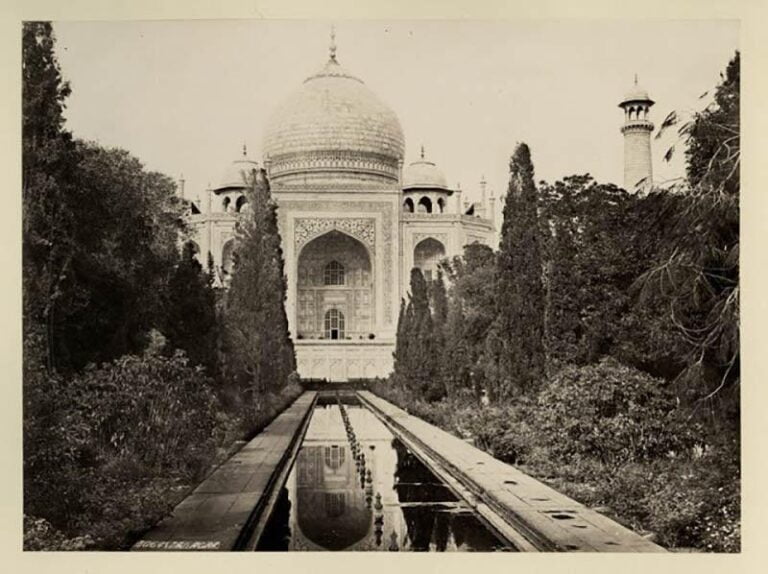 Visiter le Taj Mahal à Agra : Un Guide Complet pour Votre Voyage en Inde